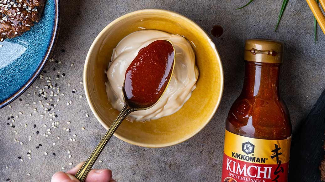 Korean crunch: spicy bao beef burger | Kikkoman