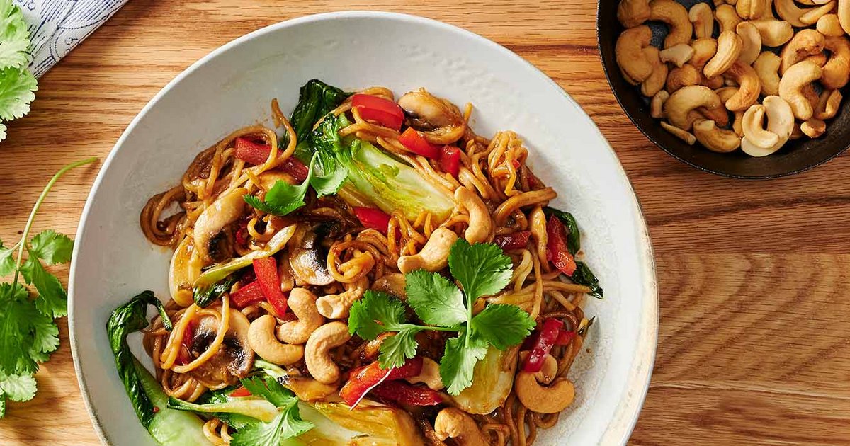 Pak Choi Noodles with Soy Sauce - Recipe | Recipe | Kikkoman