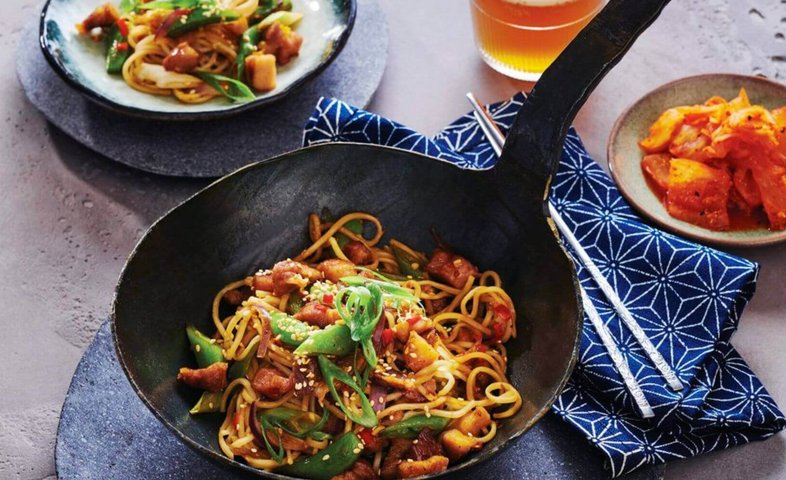 Quick and Easy Teriyaki Vegetable Stir Fry with Noodles | Kikkoman