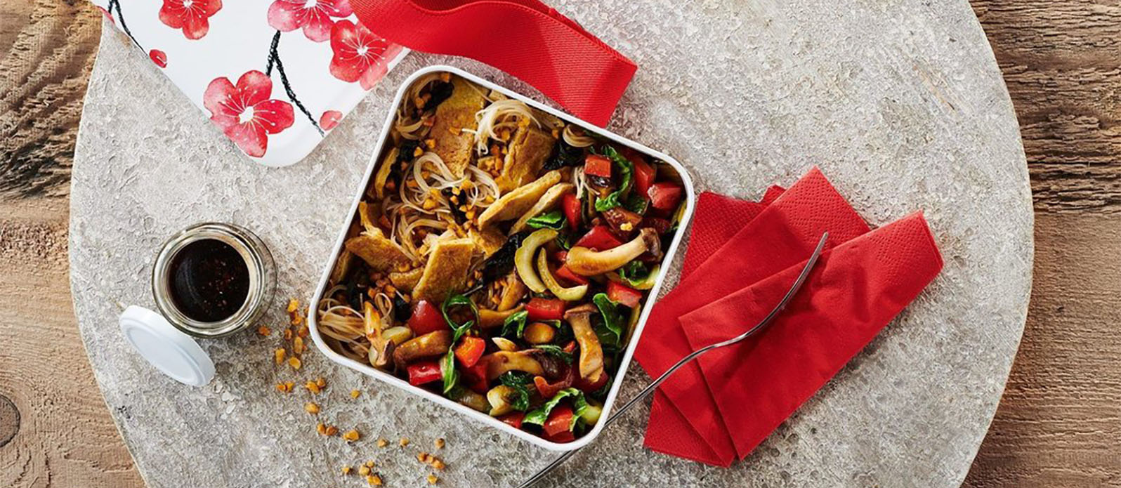 Japanese style Omelette, Noodle and Vegetable Bento Box Recipe | Recipe ...