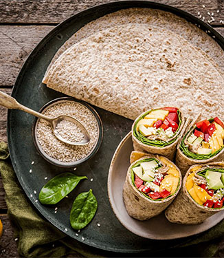 Spinach, pepper, avocado and mango wraps | Kikkoman
