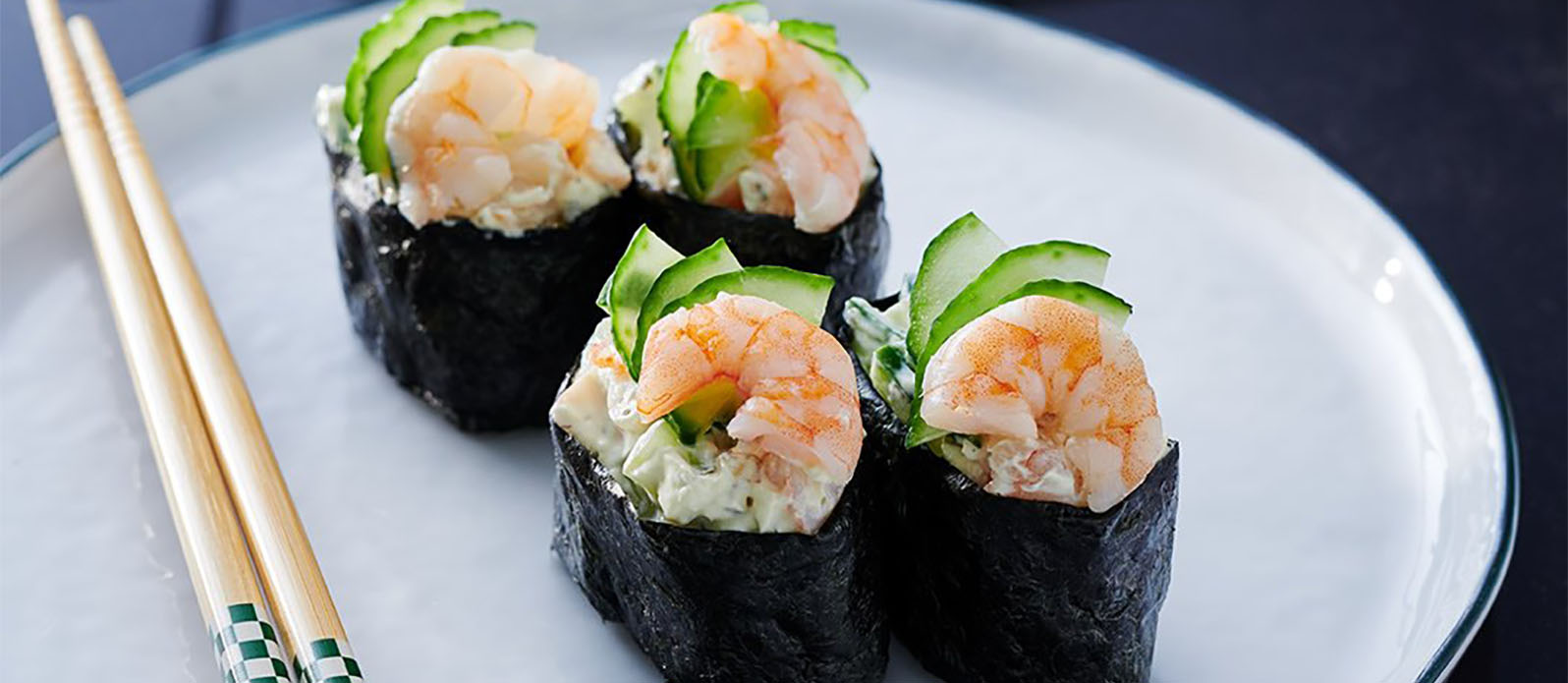 Gunkan Maki Sushi with Prawn & Cucumber recipe | Kikkoman