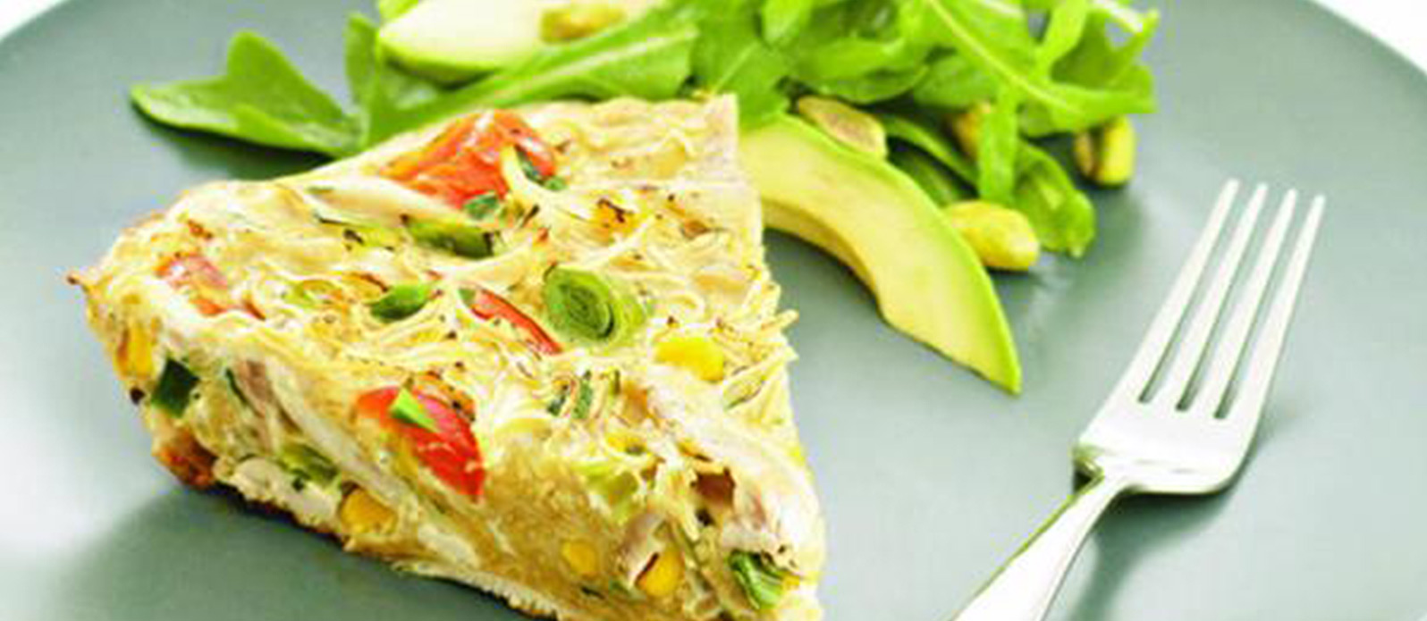 Crispy chicken noodle frittata | Recipe | Kikkoman